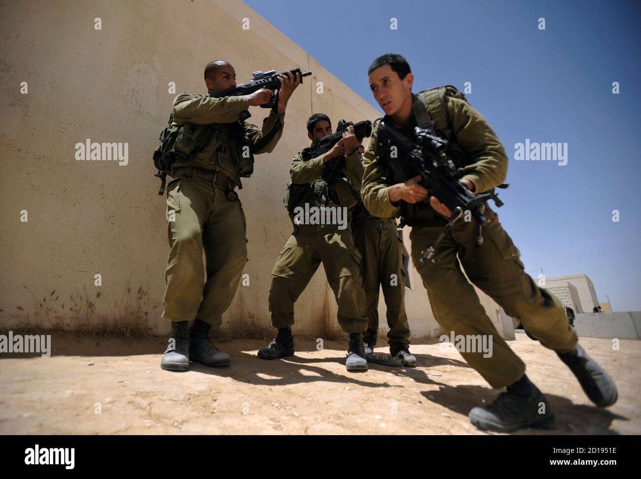Soldiers negev hi-res stock photography and images - Alamy