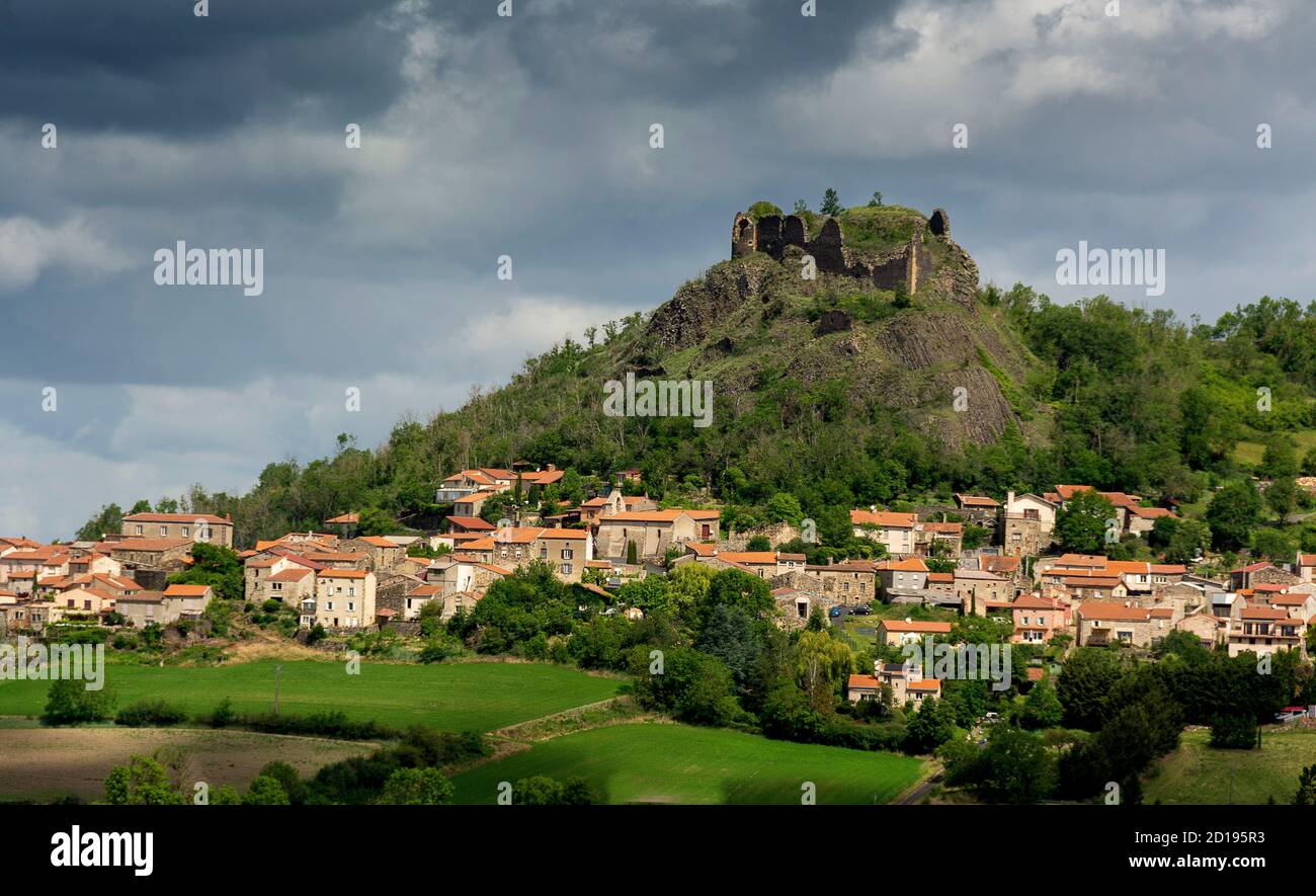 Chateau de buron hi-res stock photography and images - Alamy