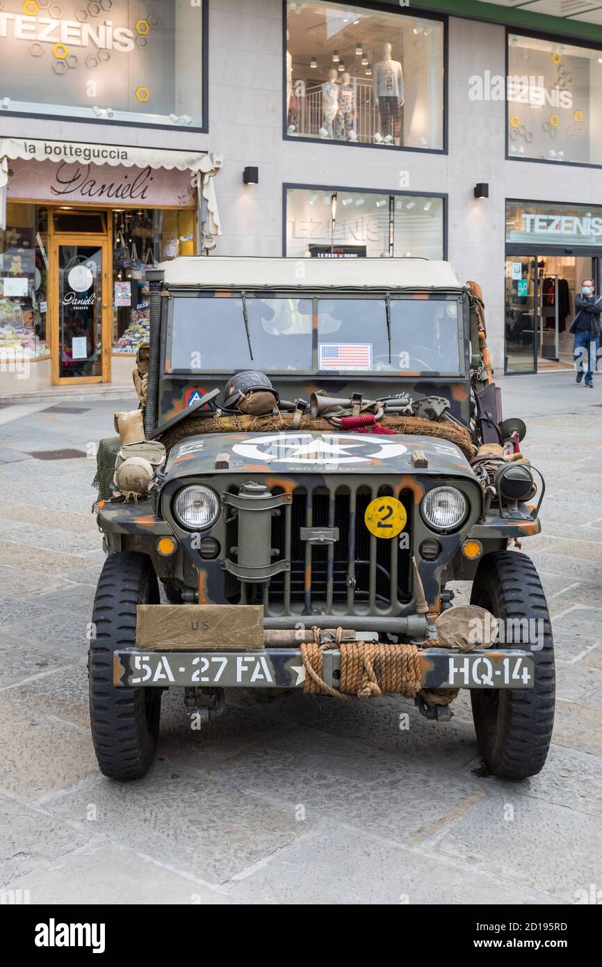 Willys MB Jeep, U.S. Army jeep, World War II jeep Stock Photo - Alamy