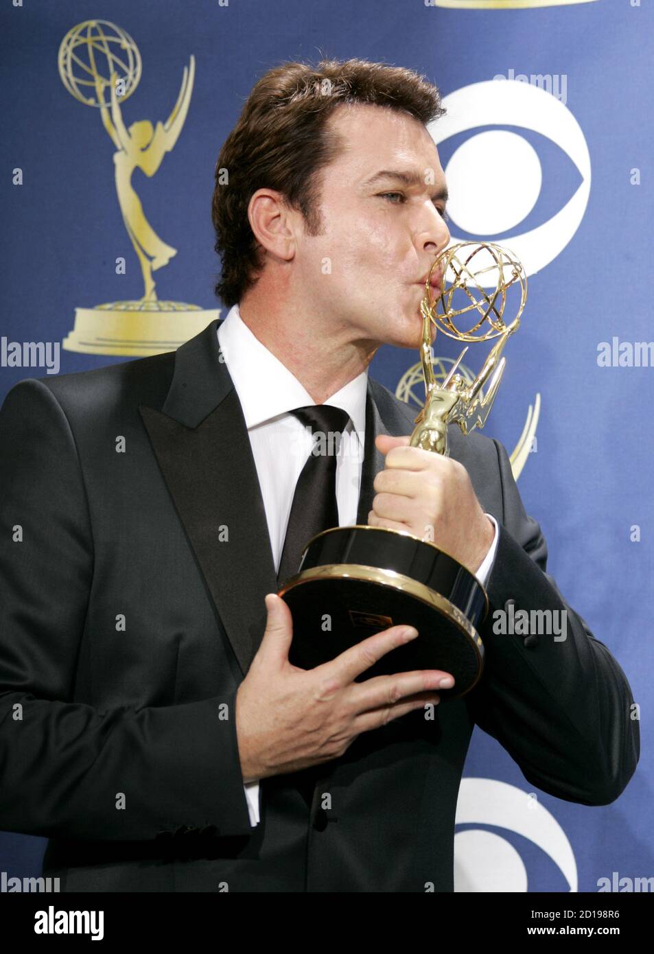 Emmys trophy hi-res stock photography and images - Alamy