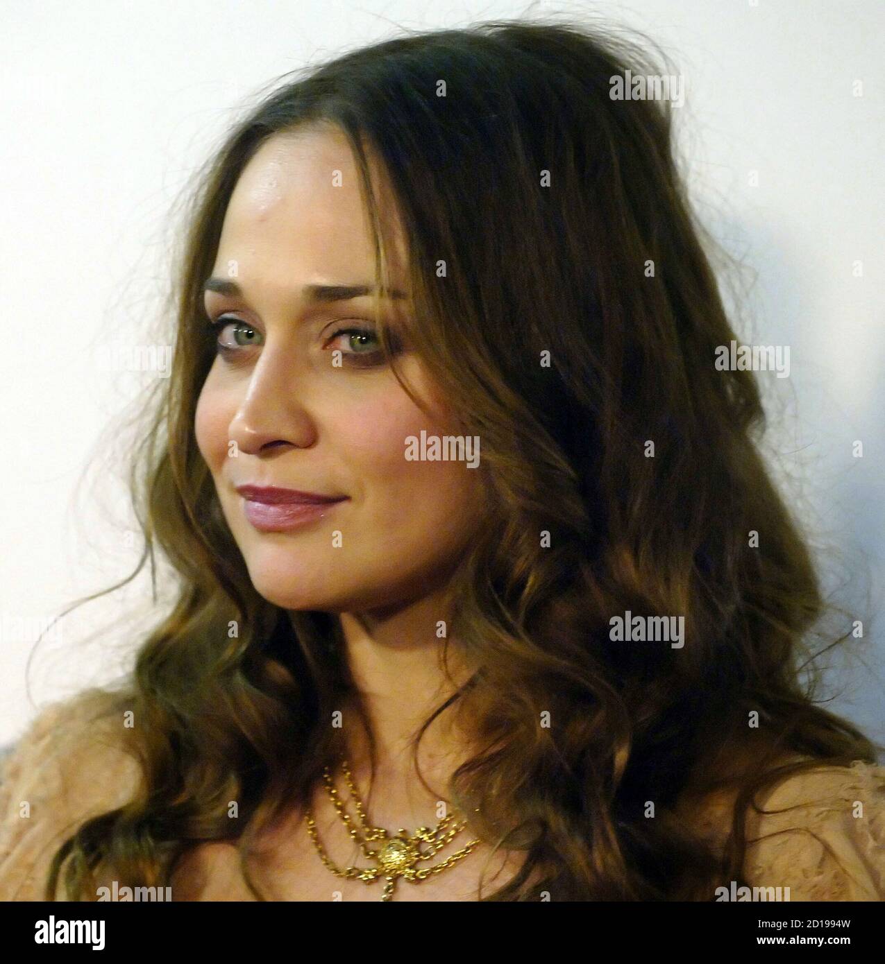 Fiona apple singer hi-res stock photography and images - Alamy