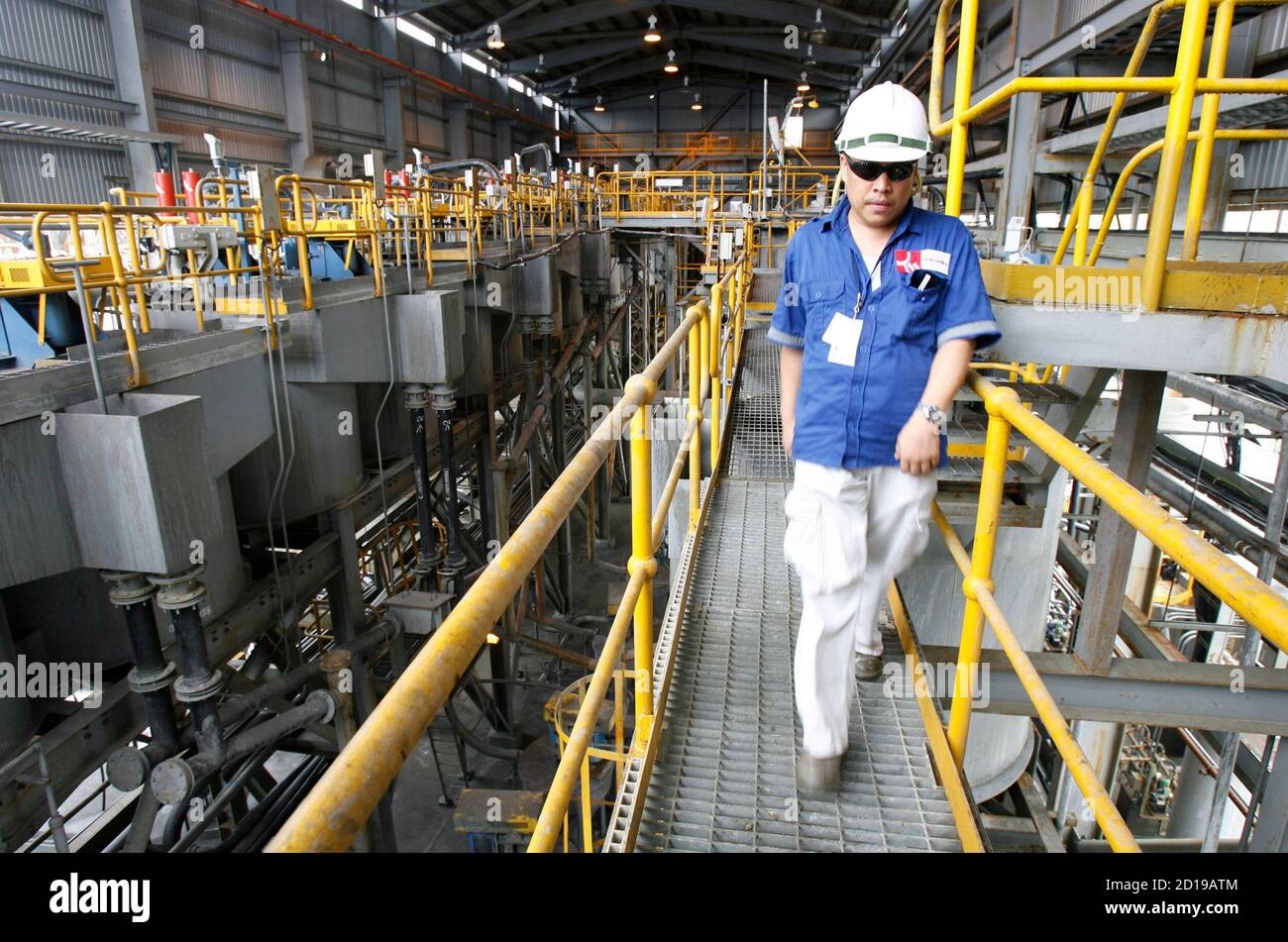 Copper mine mining processing plant hi-res stock photography and images ...