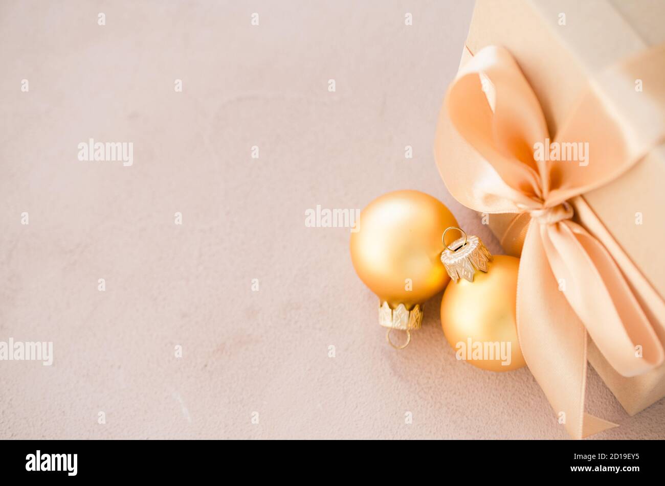 Christmas luxurious gift box with christmas balls. Elegant Christmas ...