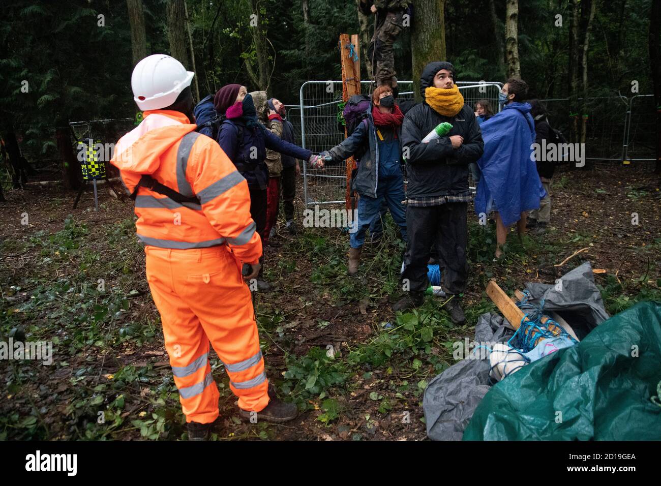 Women linking arms in protest hi-res stock photography and images - Alamy