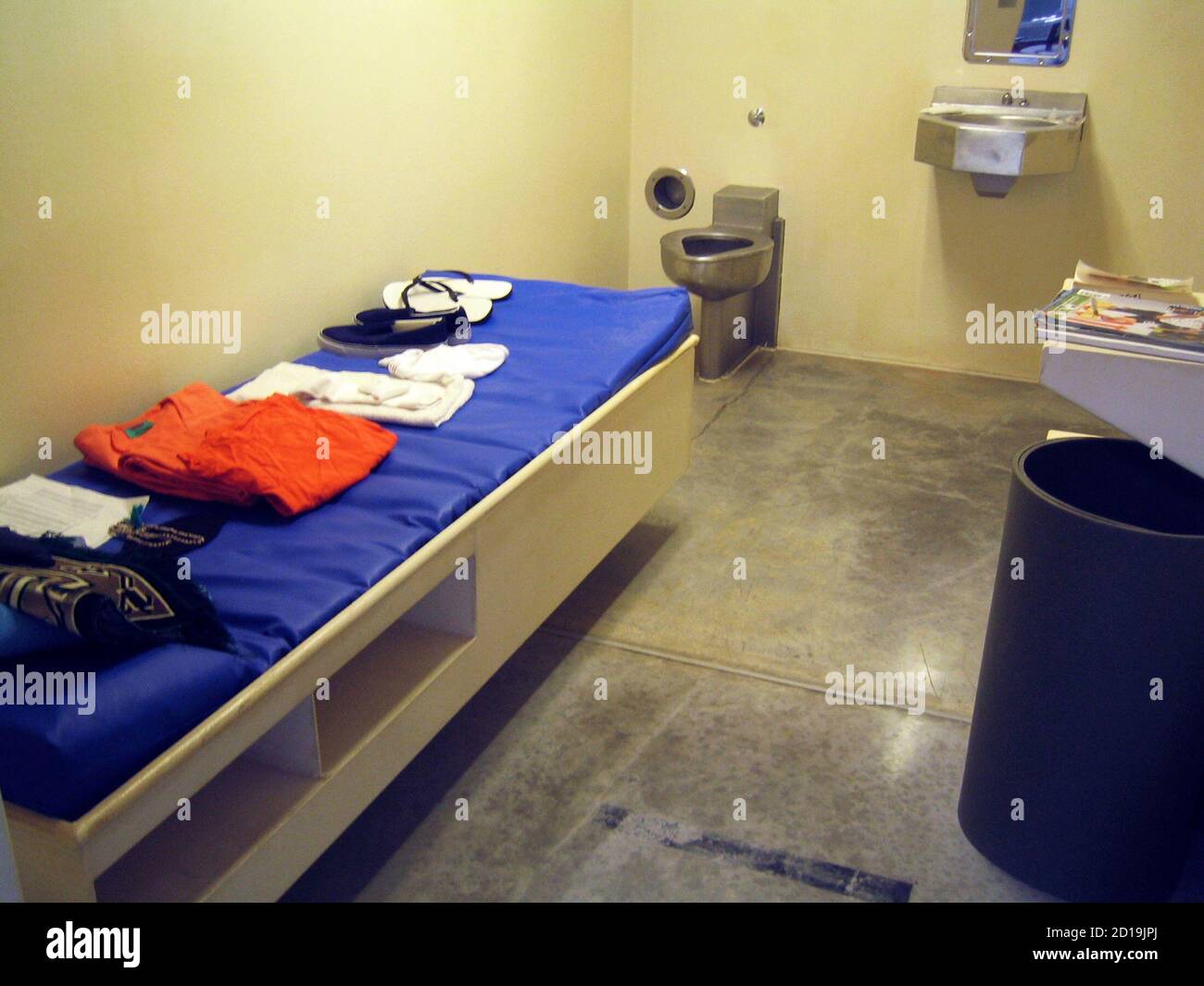 Medium Security Prison High Resolution Stock Photography and Images - Alamy