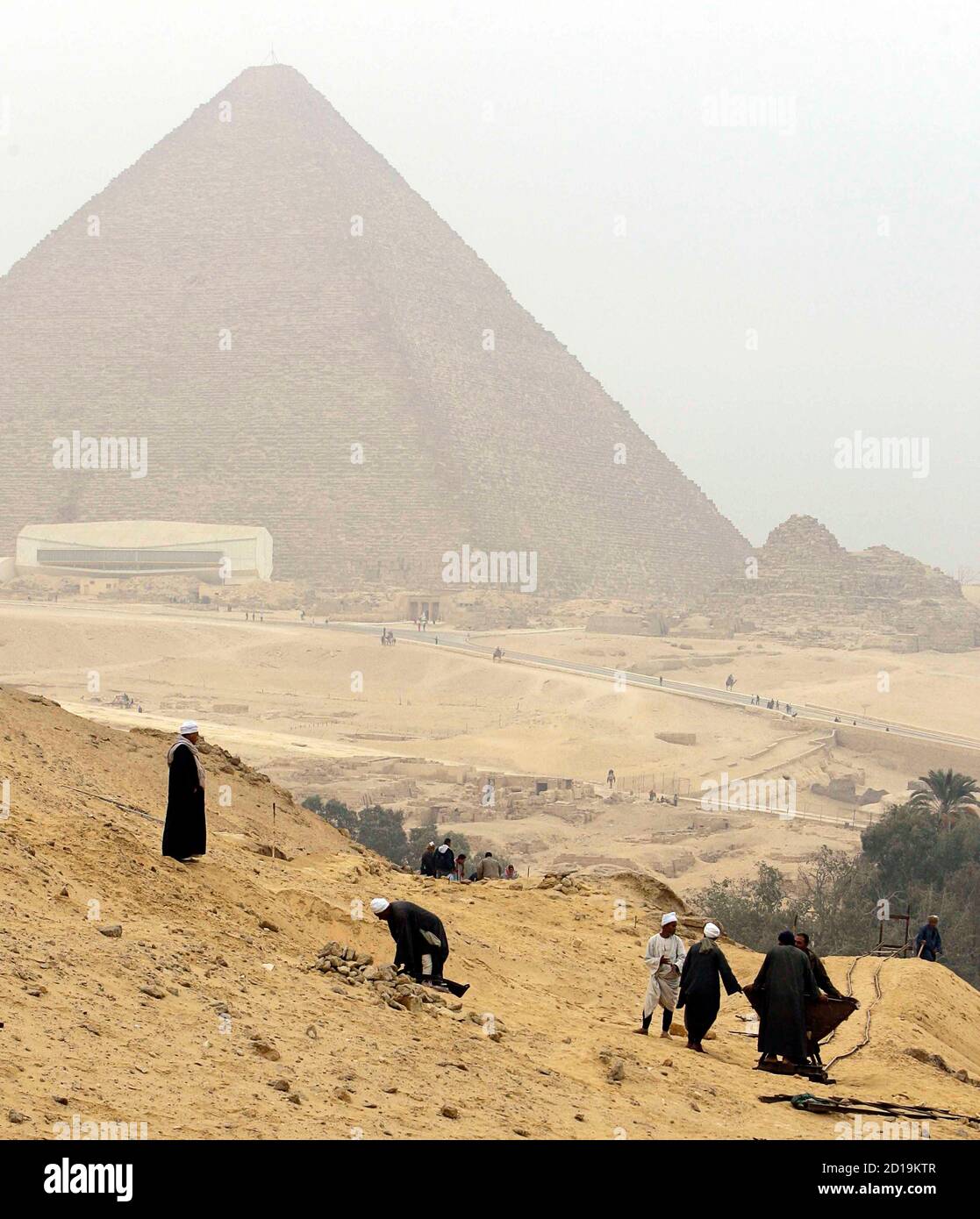 Pyramids giza excavation hi-res stock photography and images - Alamy