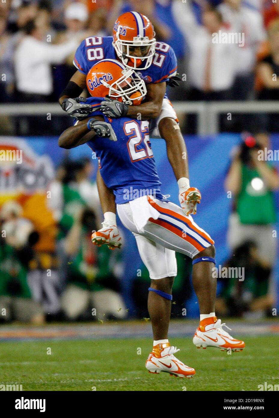 American football interception hi-res stock photography and images - Alamy