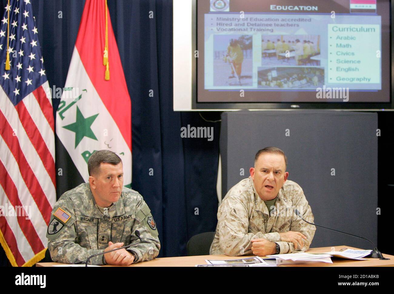 Deputy commanding general for operations hi-res stock photography and ...
