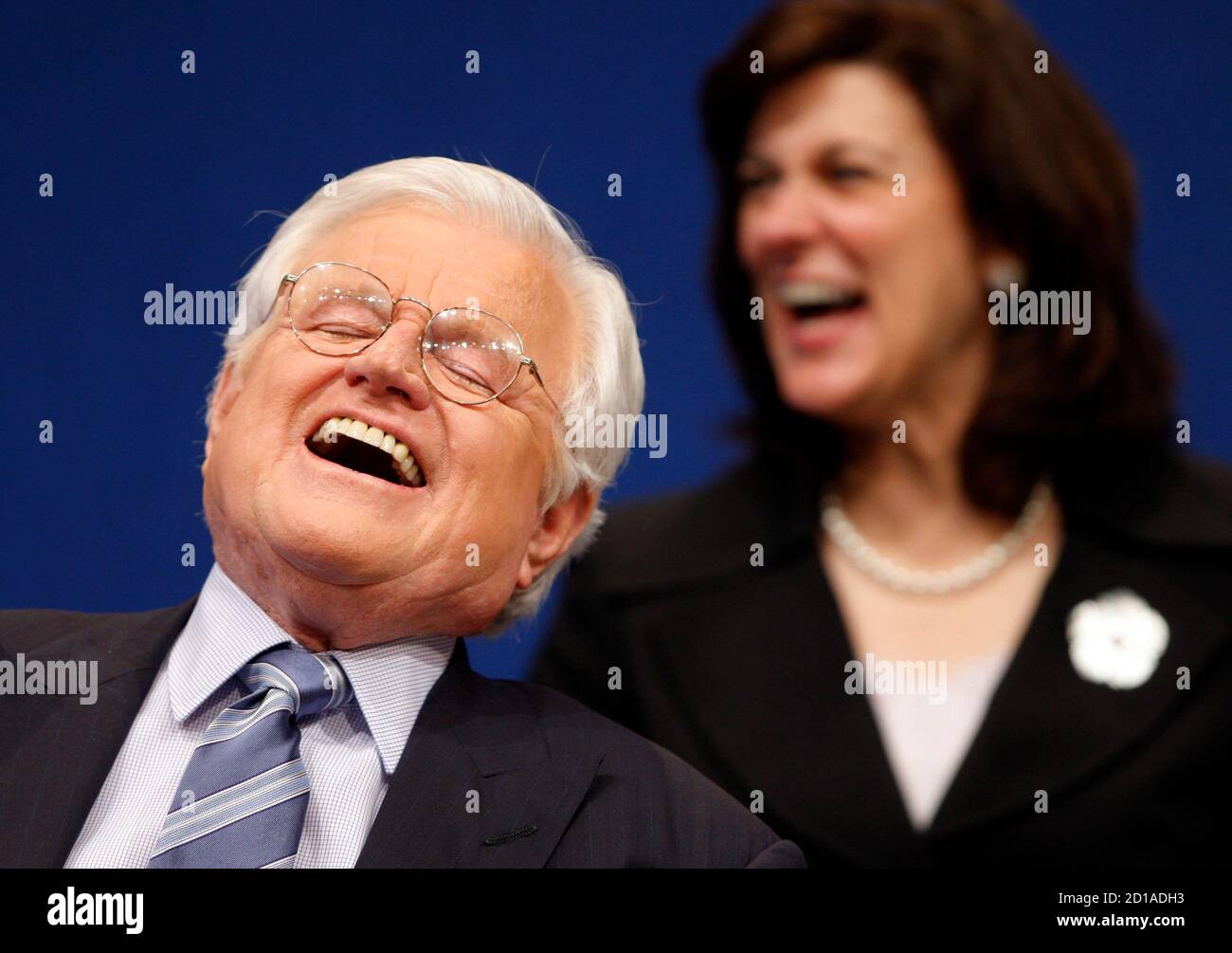 Profiles in courage award hi-res stock photography and images - Alamy