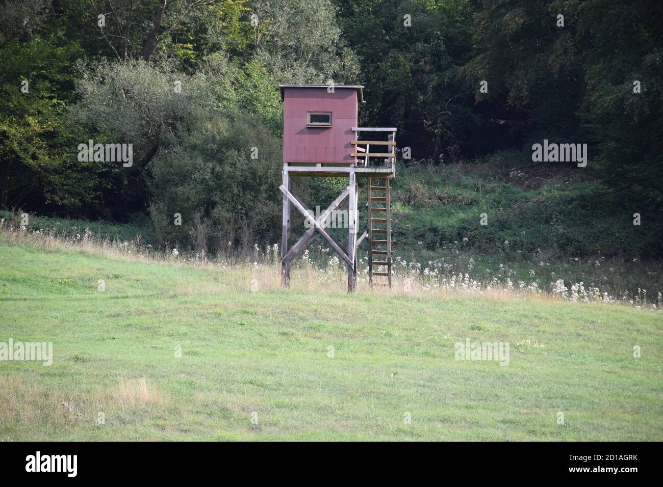 Hunter hideaway hi-res stock photography and images - Alamy