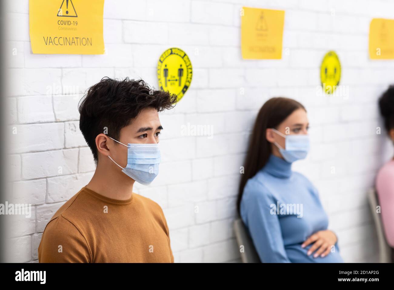 Sick people waiting in hospital hi-res stock photography and images - Alamy