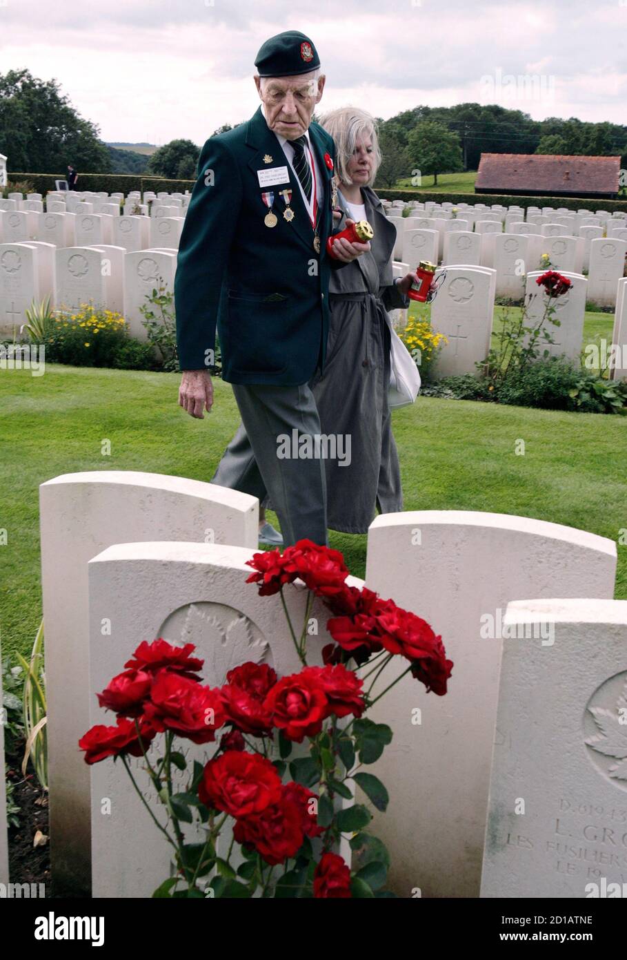 Canadian infantry, world war 2 hi-res stock photography and images - Alamy