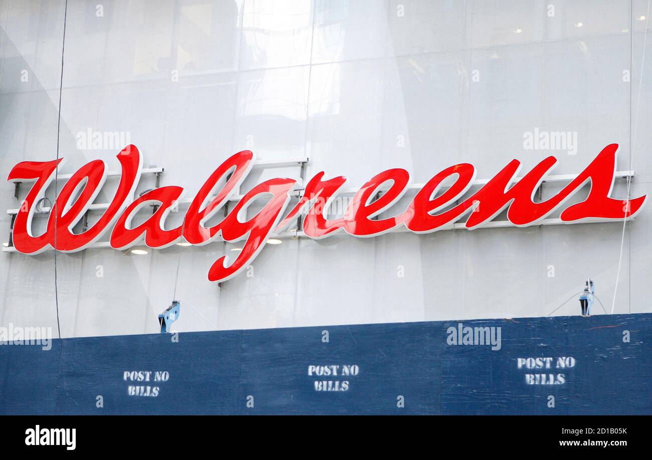 Walgreens times square hi-res stock photography and images - Alamy