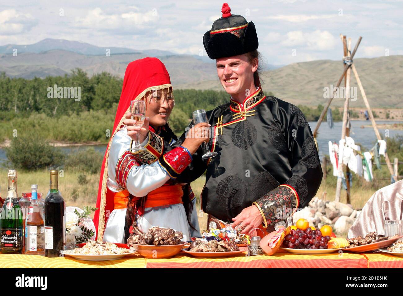 Tuvan people hi-res stock photography and images - Alamy