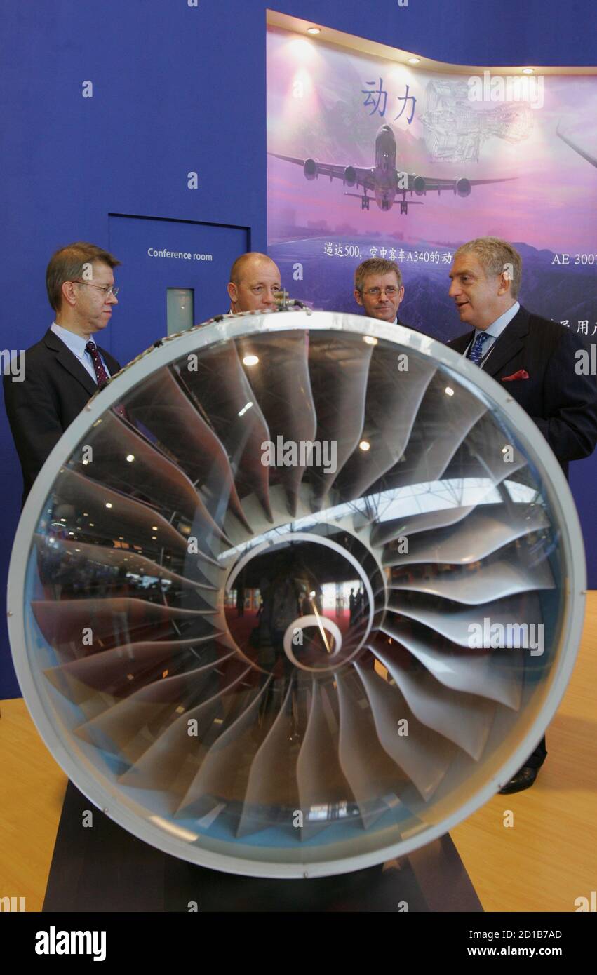 Airbus a380 engine service hi-res stock photography and images - Alamy