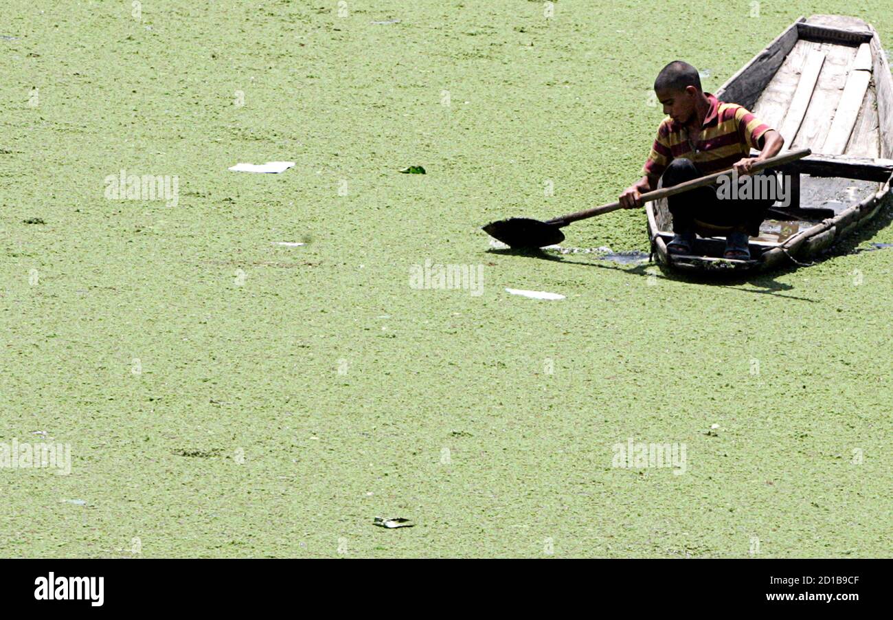 Sewage boat hi-res stock photography and images - Alamy