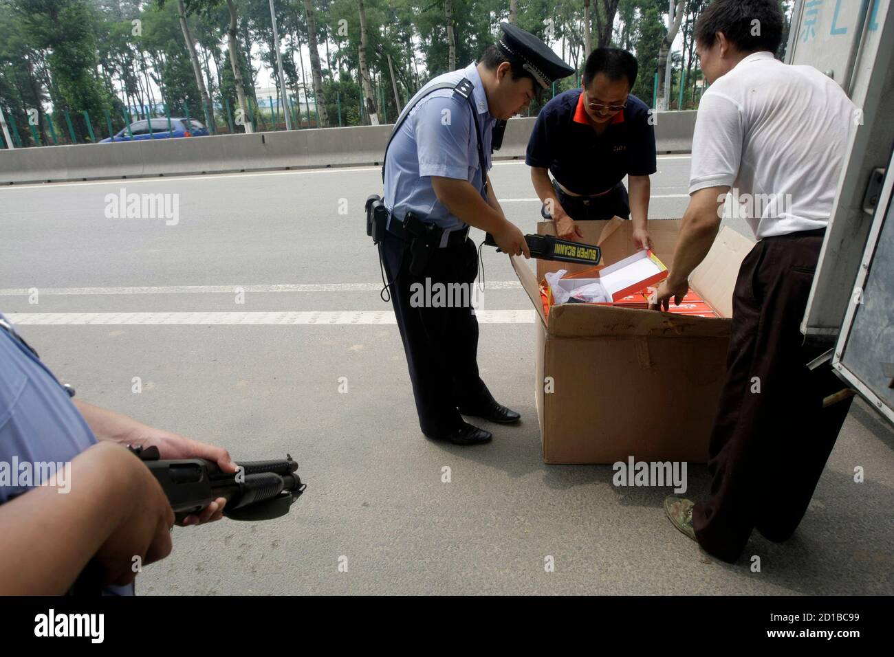 Police checkpoints hi-res stock photography and images - Alamy
