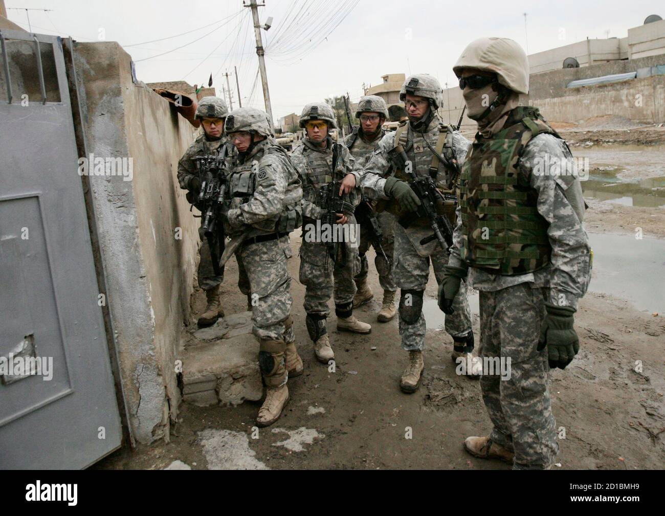 504th Parachute Infantry Regiment High Resolution Stock Photography and ...