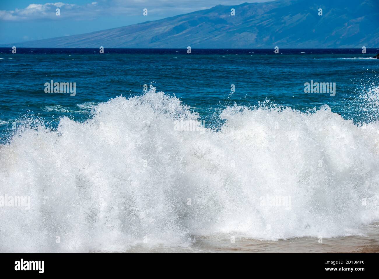 Maui, Hawaii. Spectacular wave from the Pacific ocean crashing on the ...