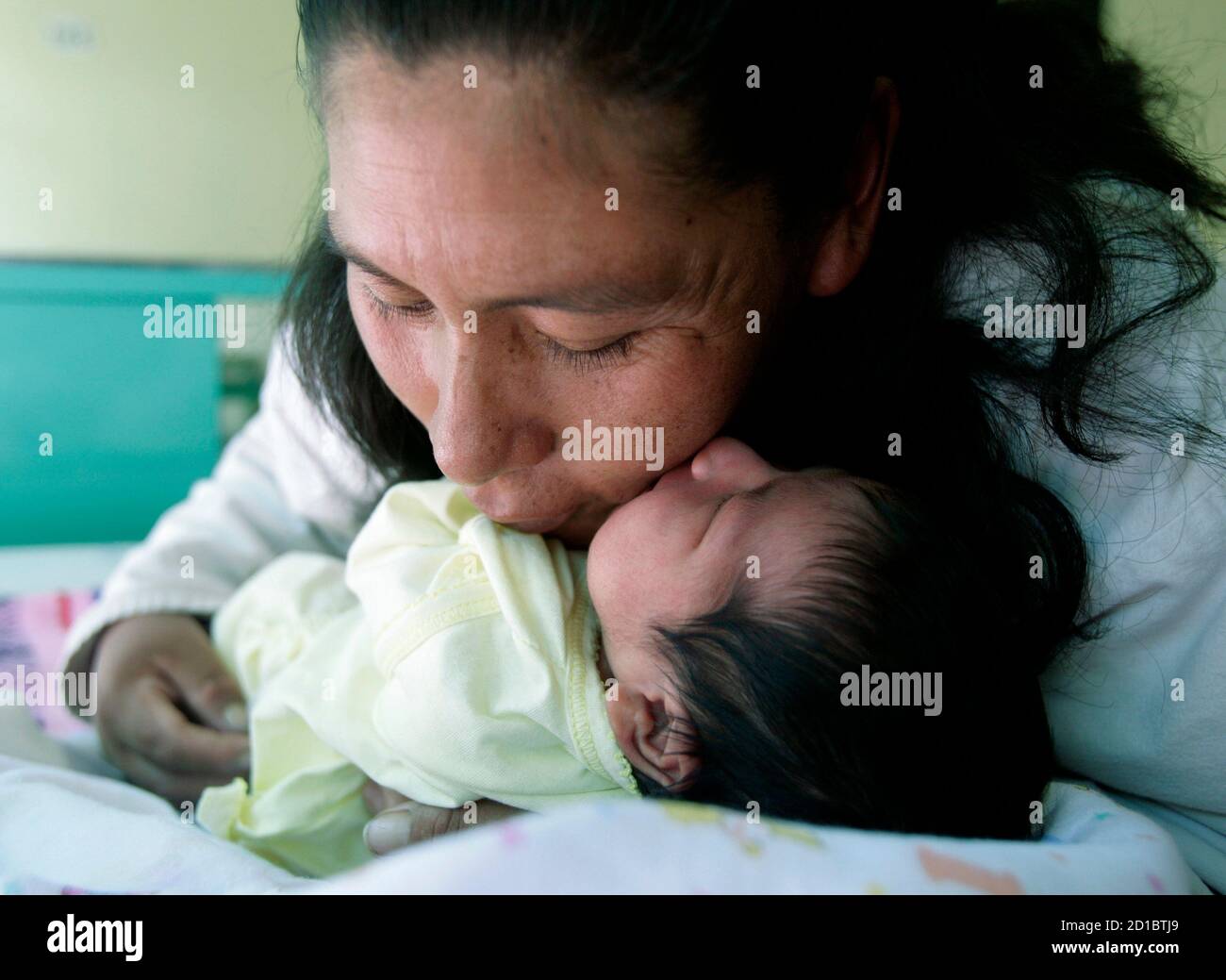 Childbirth started hi-res stock photography and images - Alamy
