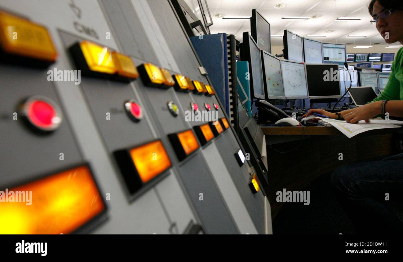 Cern control center hi-res stock photography and images - Alamy