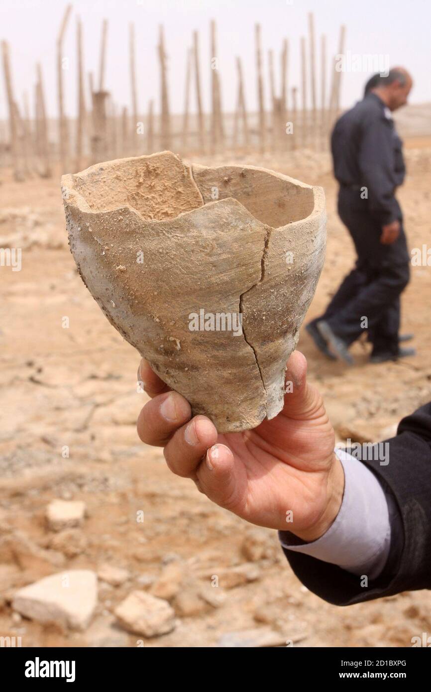 Ancient dams hi-res stock photography and images - Alamy