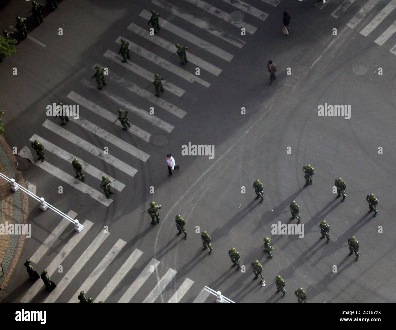 Chinese civil war communist forces hi-res stock photography and images ...