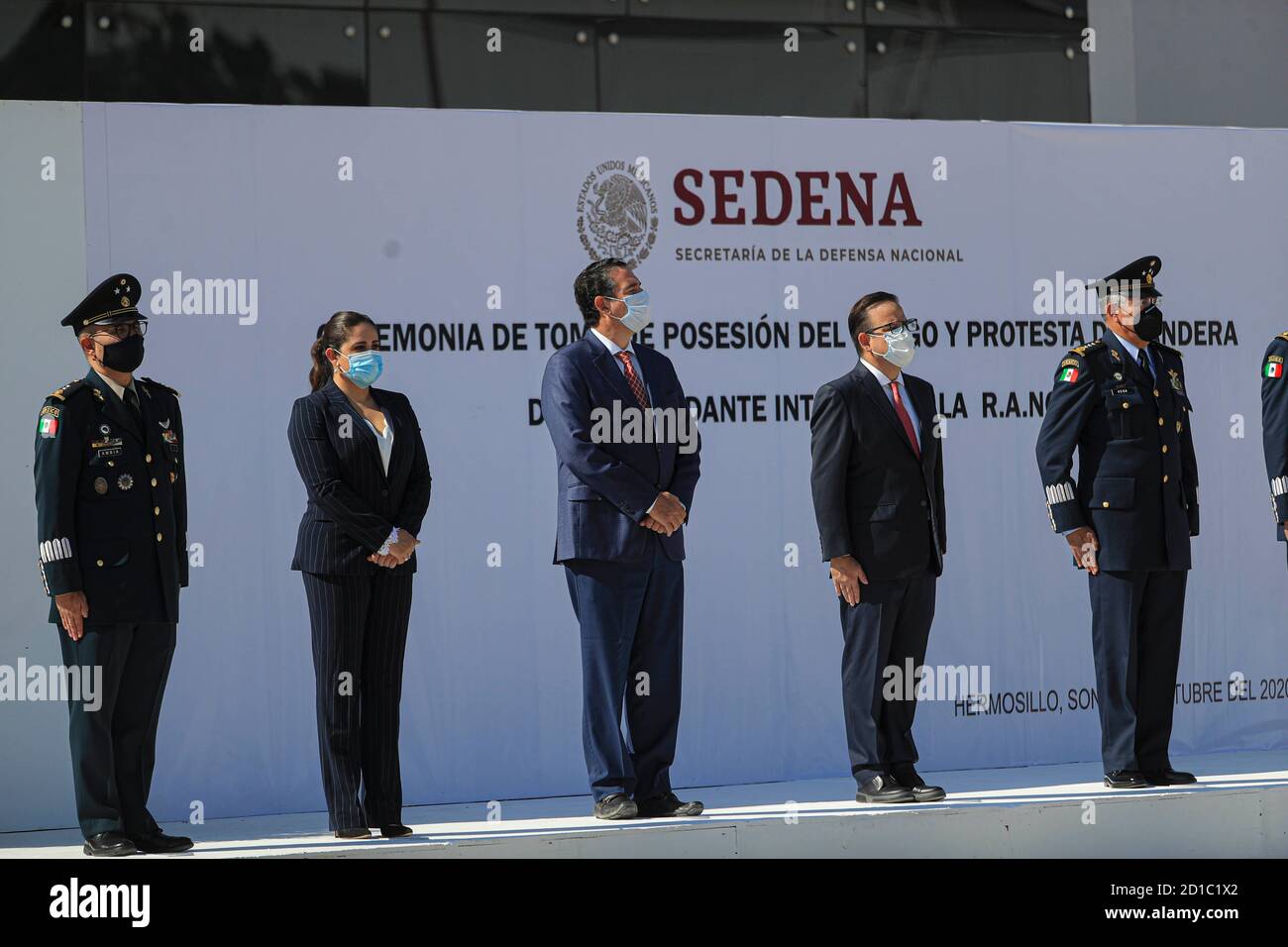 Celida Lopez Cardenas alcalde, durante la ceremonia militar por la toma ...