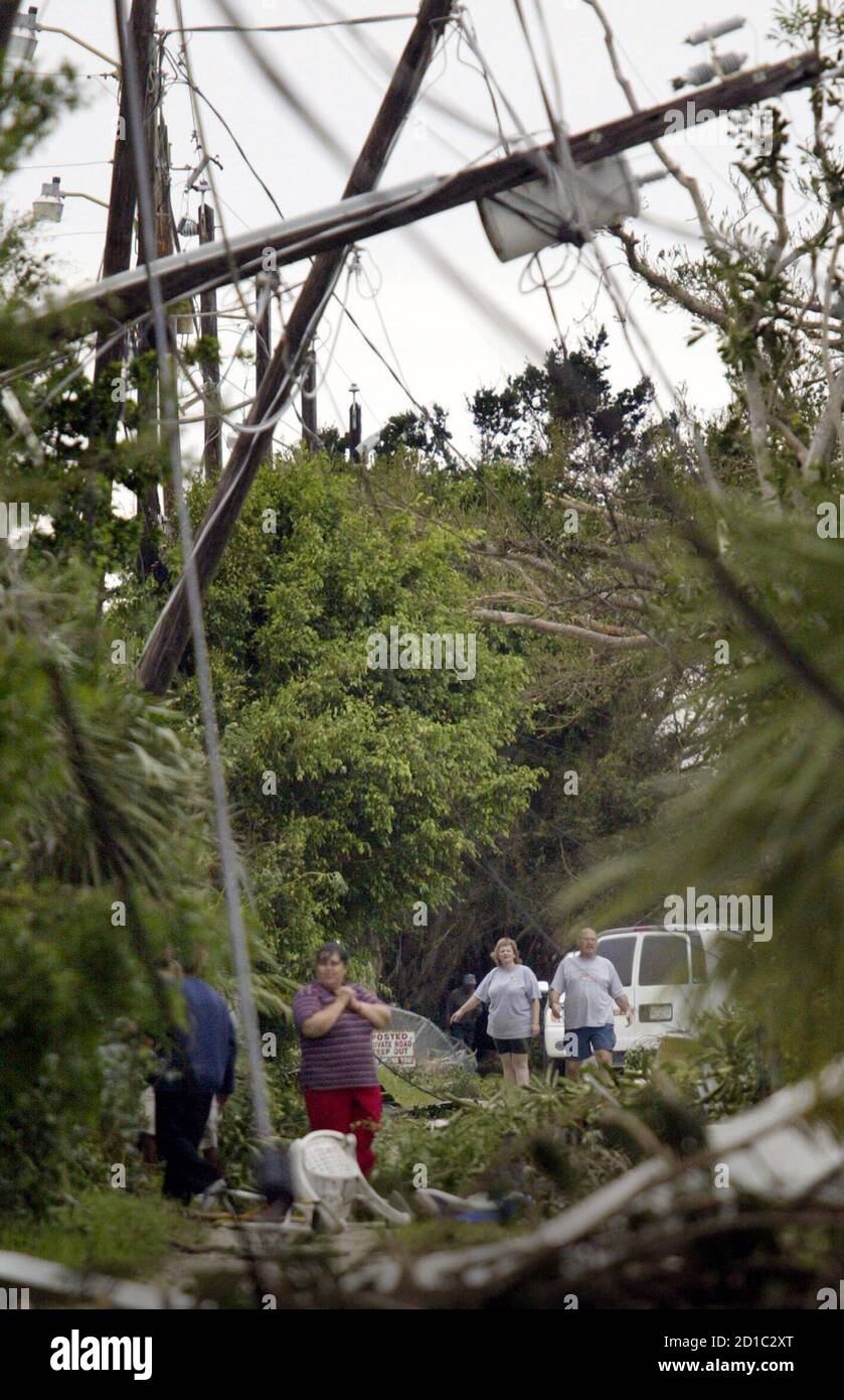 Hurricane wilma caribbean damage hi-res stock photography and images ...
