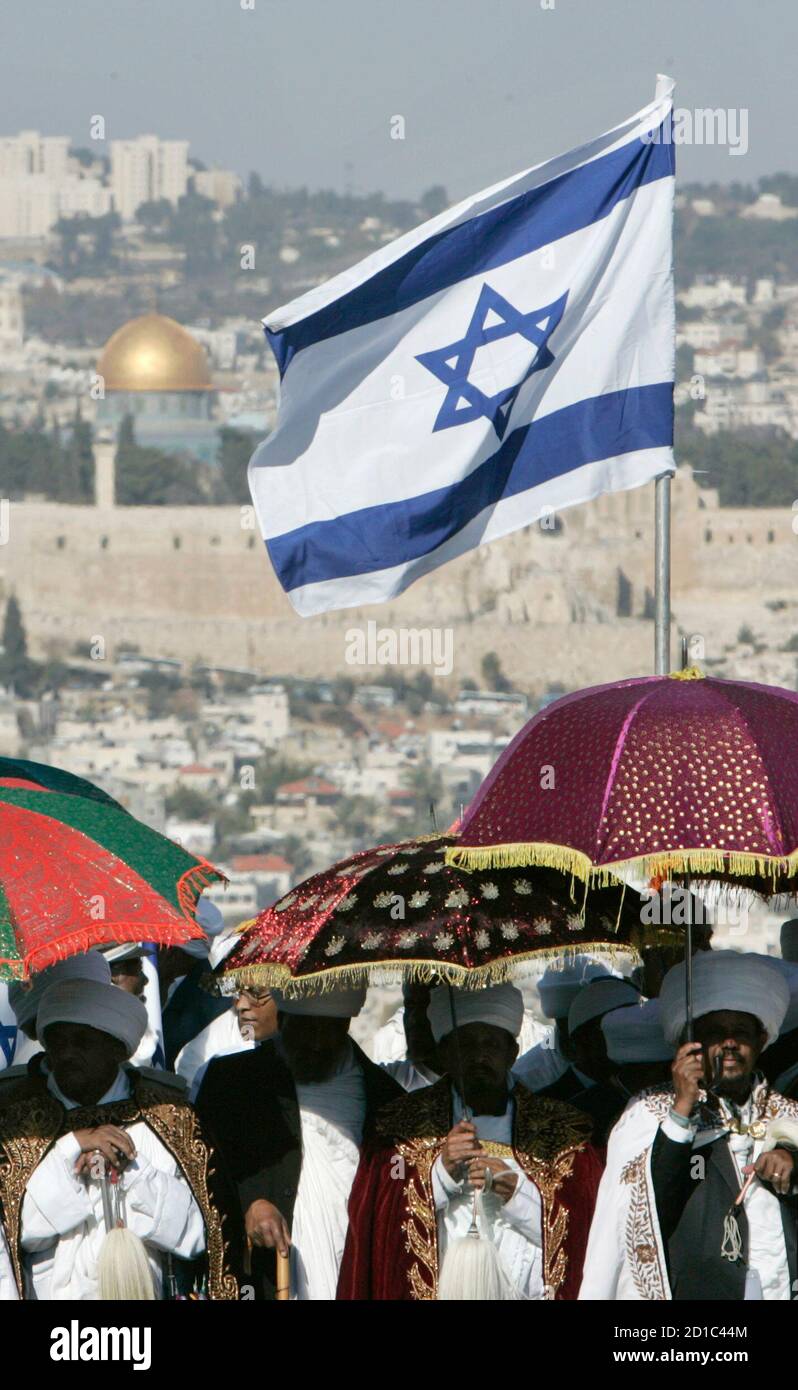 Ethiopian jewish immigrants hi-res stock photography and images - Alamy