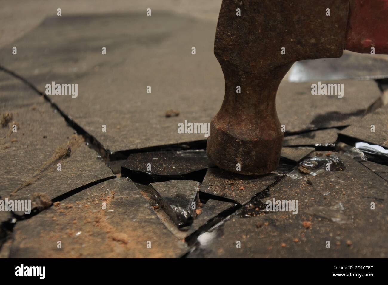 Smashing glass hi-res stock photography and images - Alamy