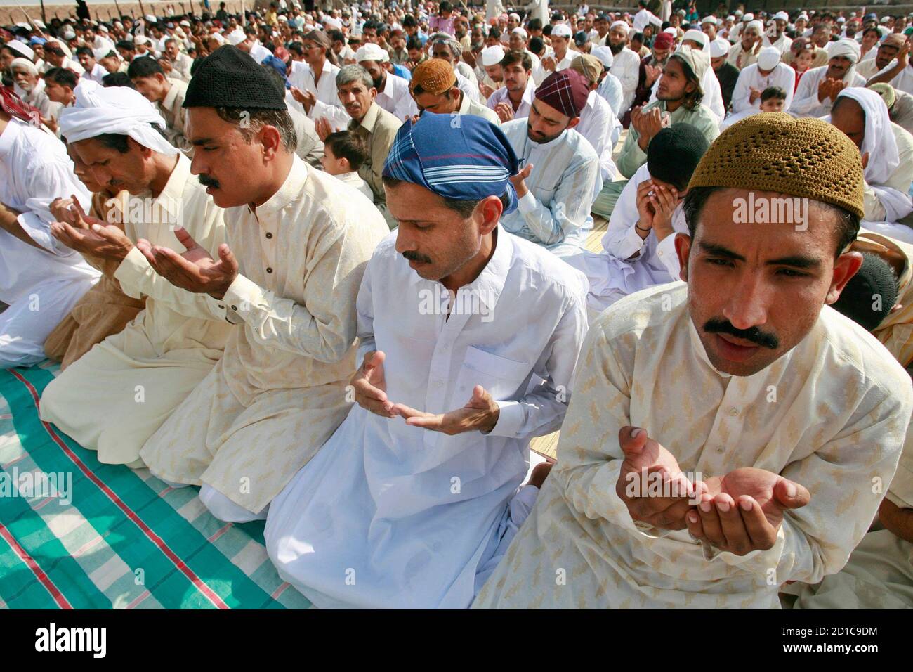 Month of islamic calendar hi-res stock photography and images - Alamy
