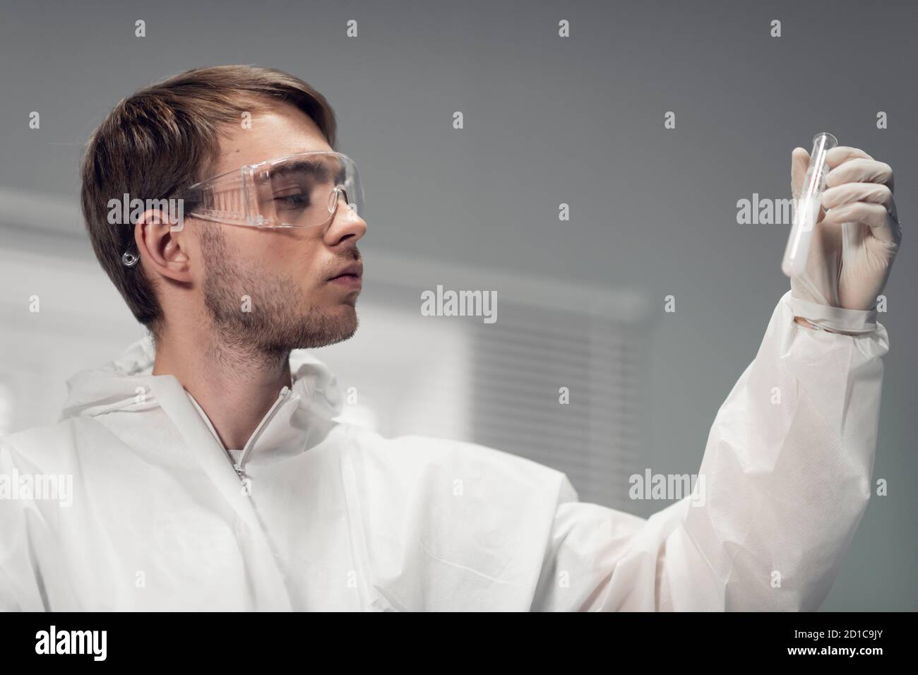 Precipitate test tube hi-res stock photography and images - Alamy