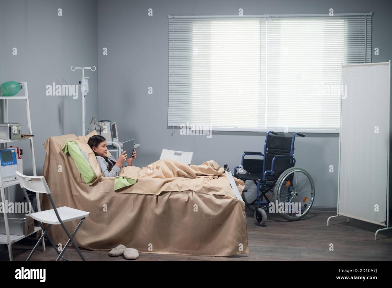 Hospital patient medication tray hi-res stock photography and images ...