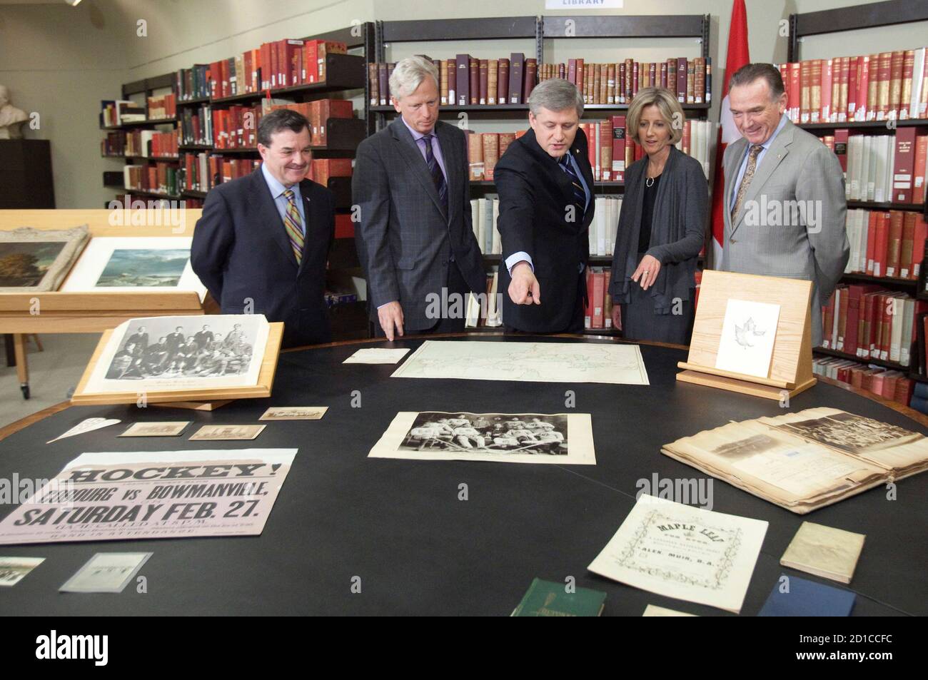 Toronto Reference Library High Resolution Stock Photography and Images ...