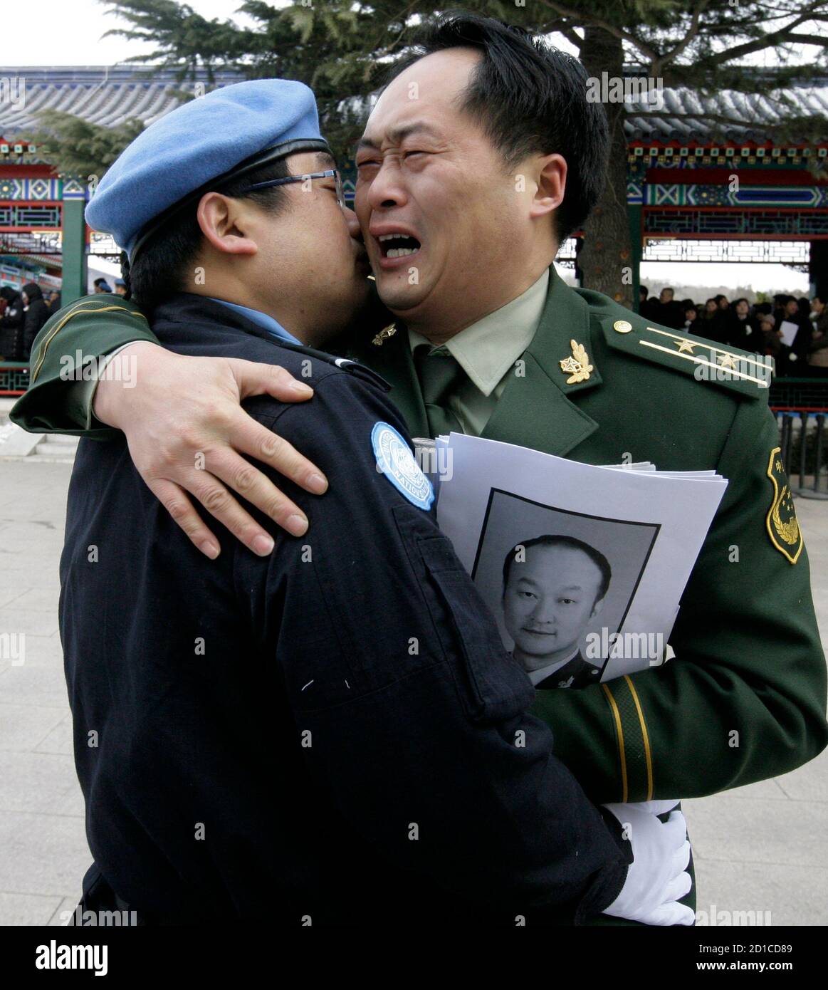 Chinese funeral mourn hi-res stock photography and images - Alamy