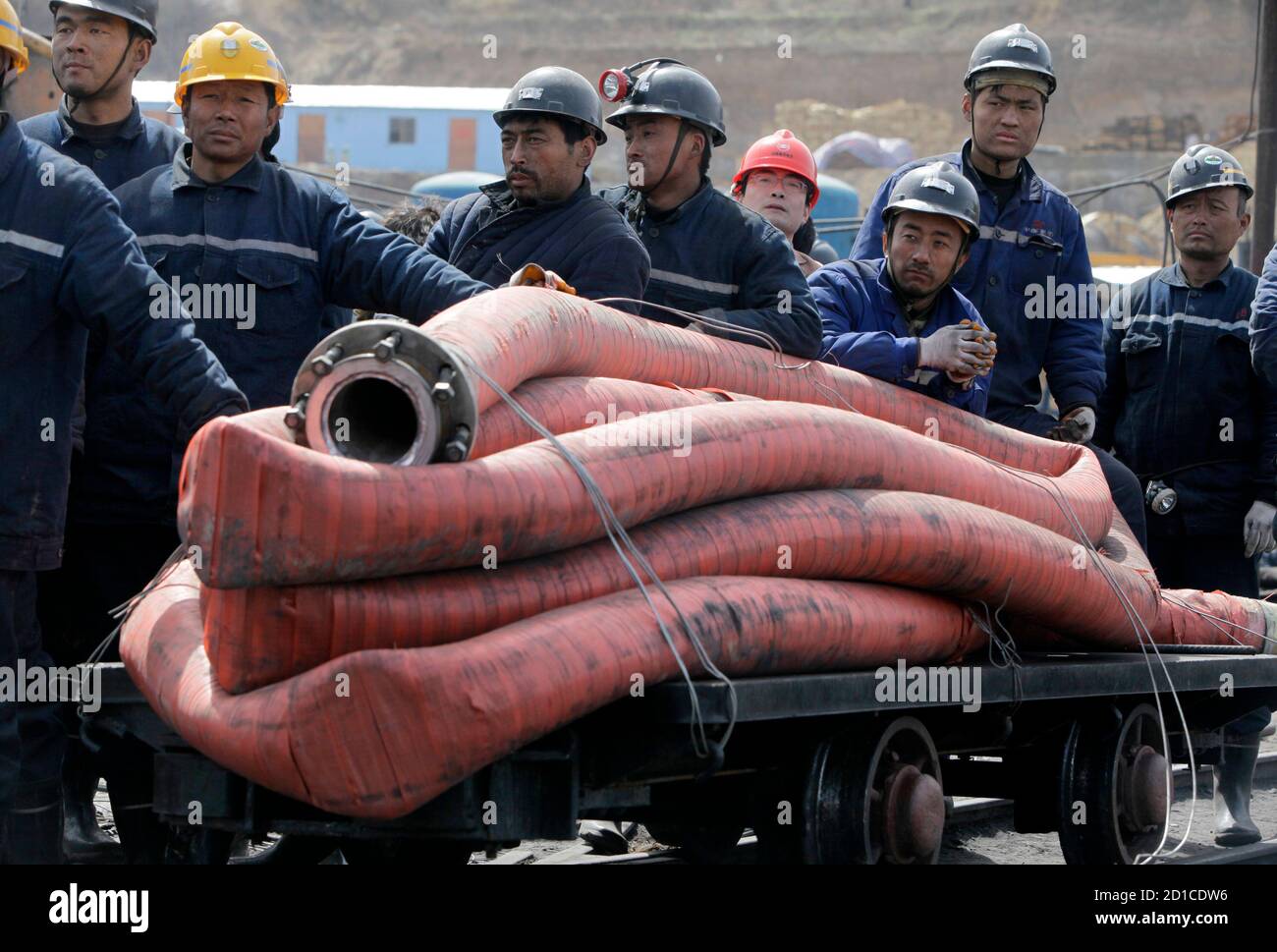 Chinese mine workers hi-res stock photography and images - Alamy
