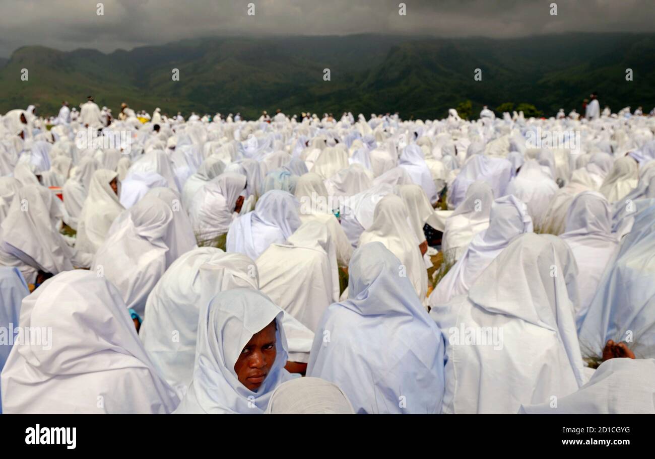 Shembe pilgrimage hi-res stock photography and images - Alamy