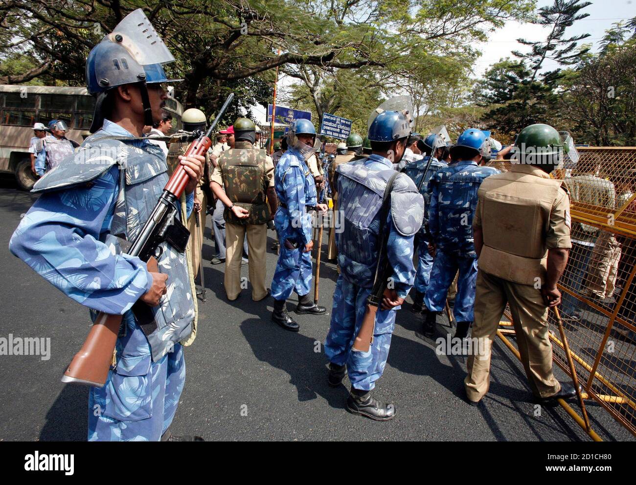 Indian rapid action force raf hi-res stock photography and images - Alamy