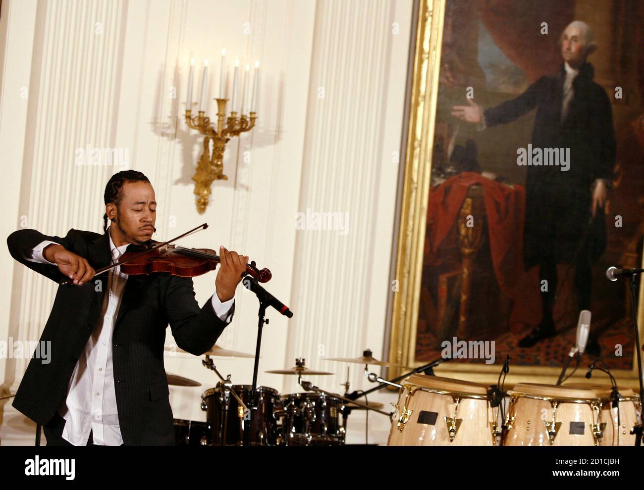 Brother duo hi-res stock photography and images - Alamy