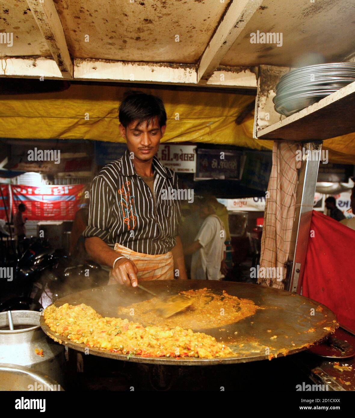 Manek manek hi-res stock photography and images - Alamy