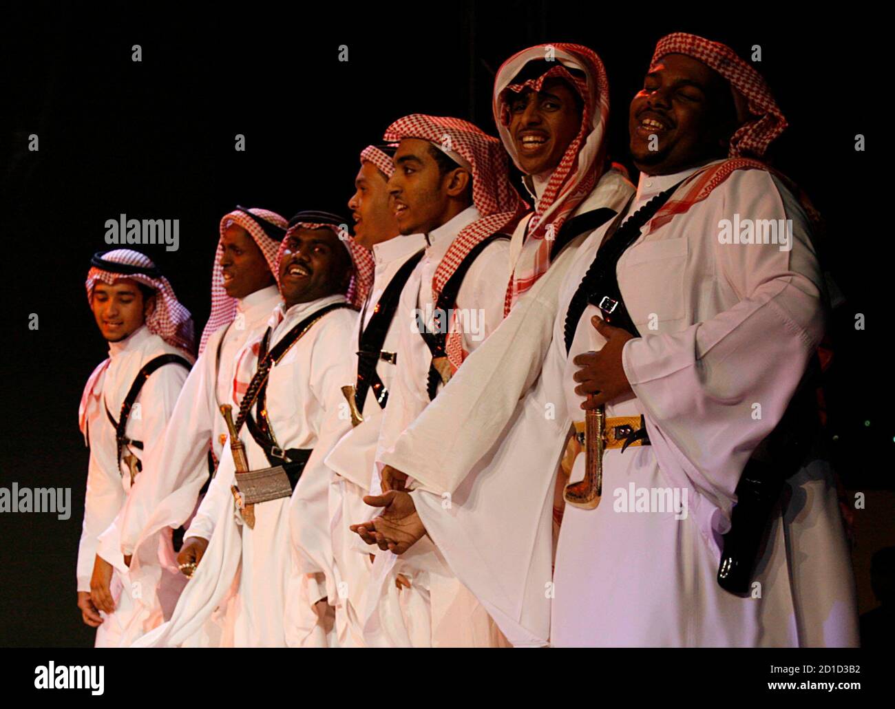 Saudi arabia folklore hi-res stock photography and images - Alamy