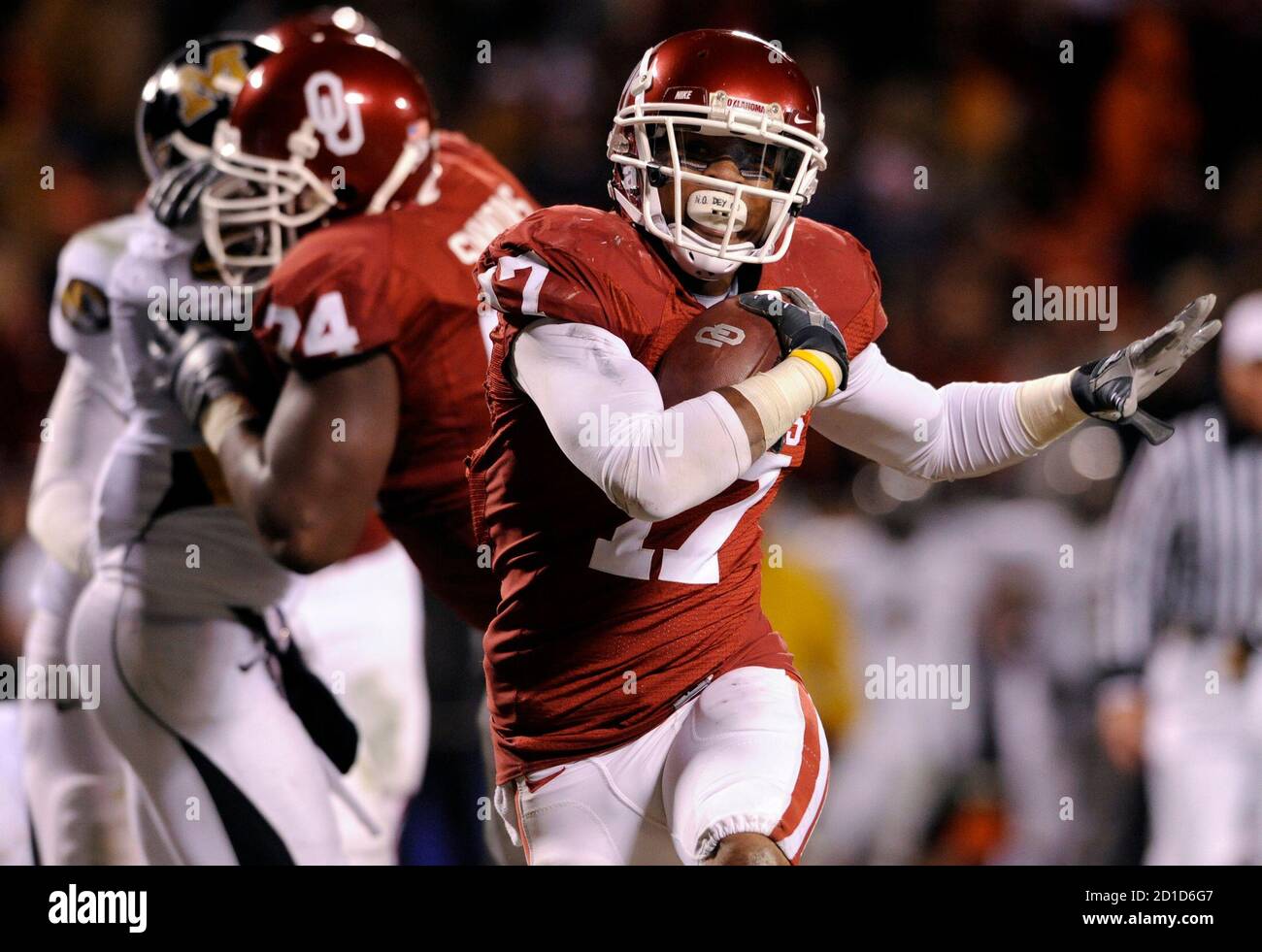 2008 big 12 football championship hi-res stock photography and images ...