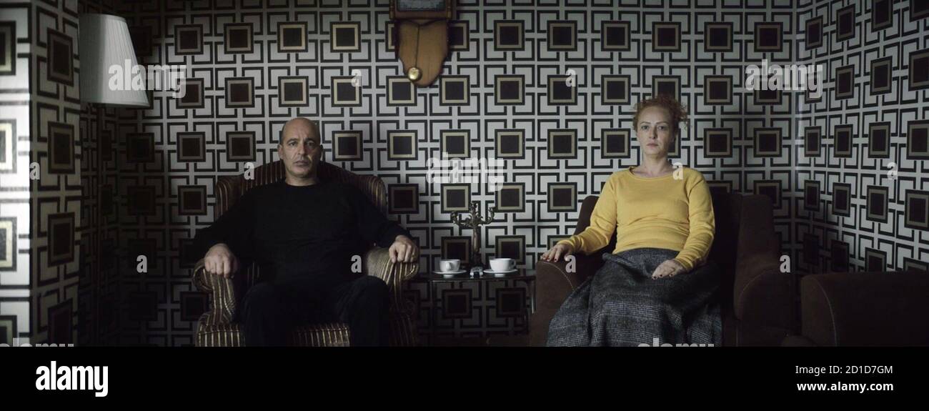 THE ANTENNA, (aka BINA), from left: Enis Yildiz, Eda Ozel, 2019. © Dark ...