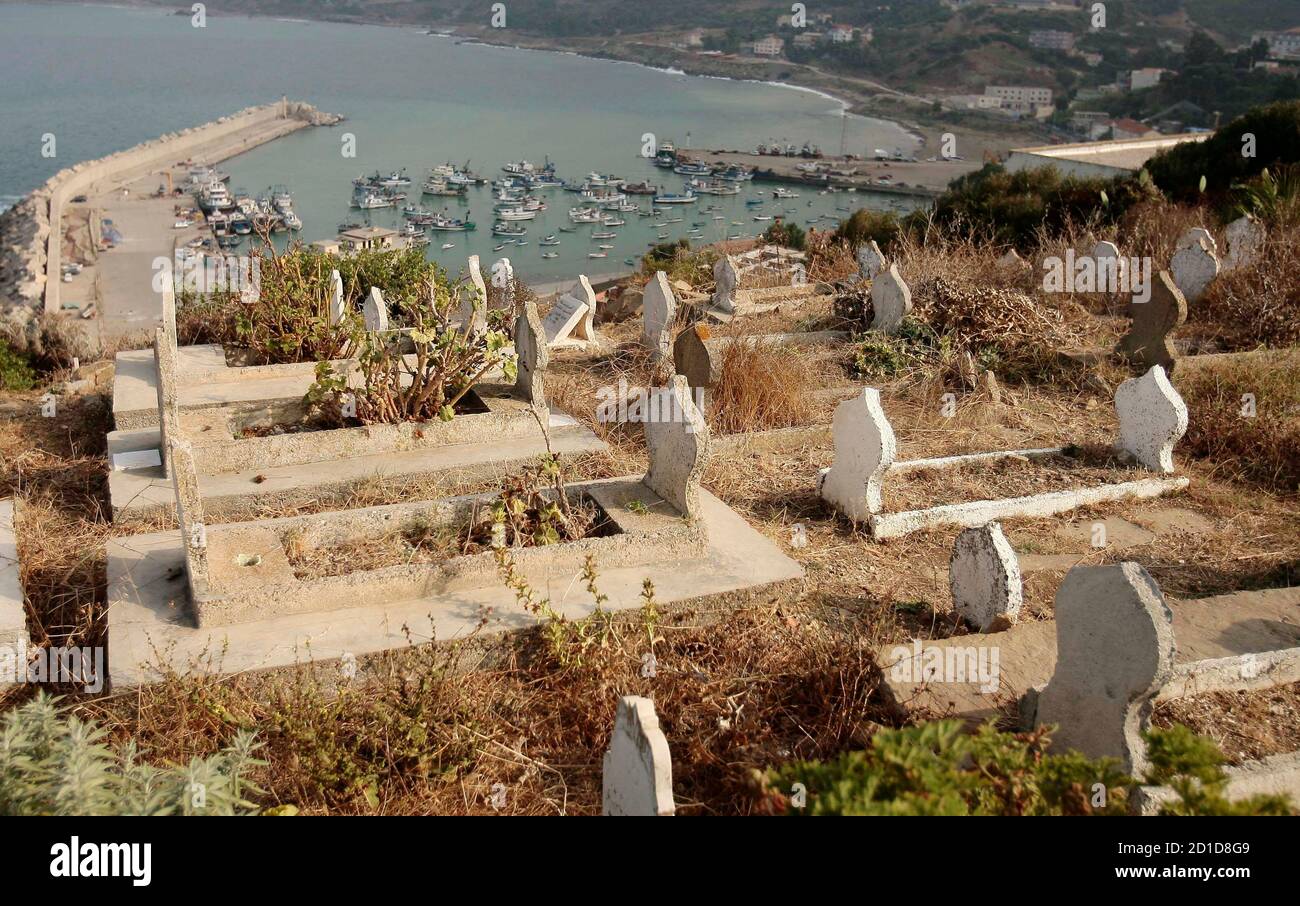 Coastal town algeria hi-res stock photography and images - Alamy