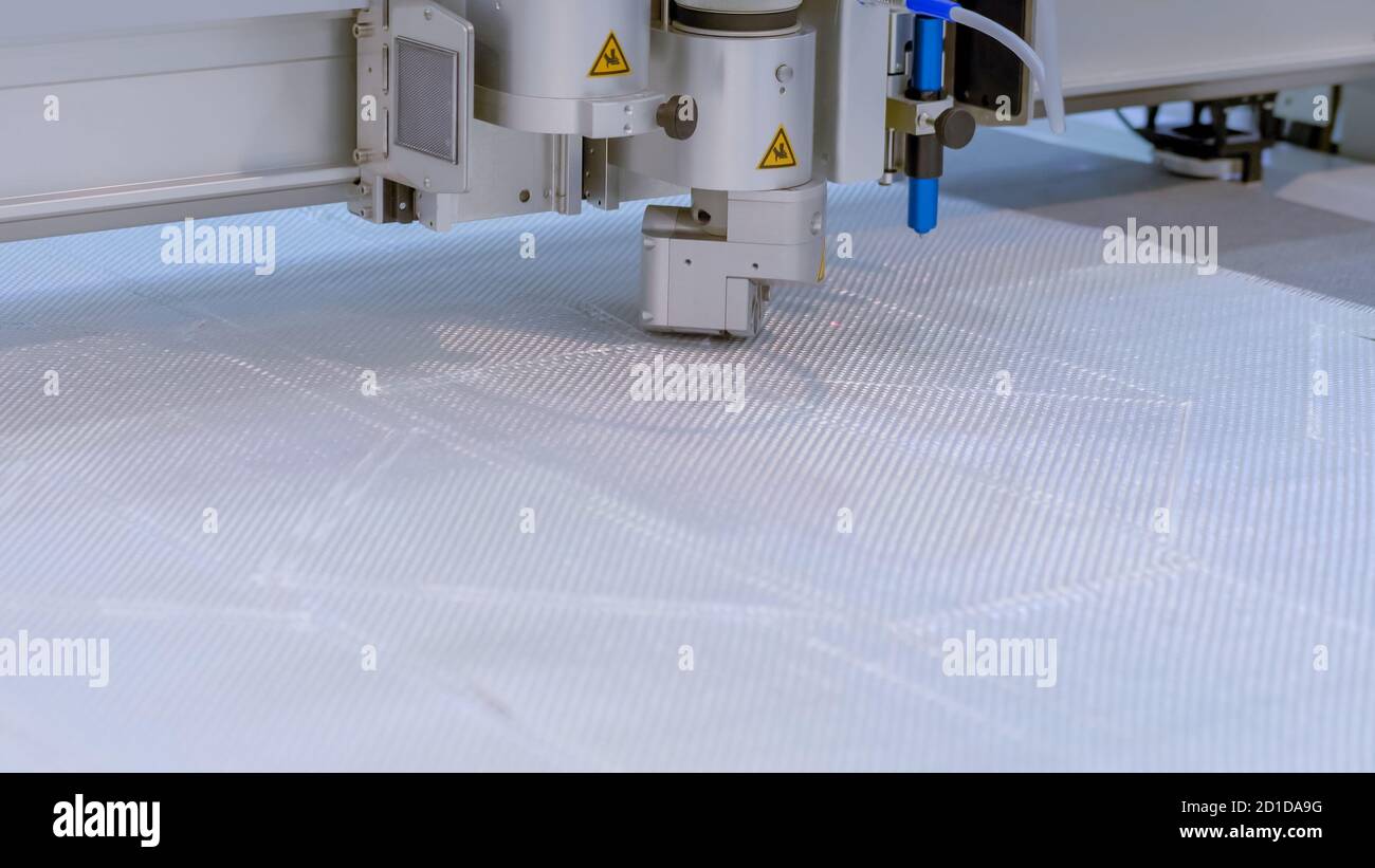 High precision digital cutting system - flatbed cutter, router during ...