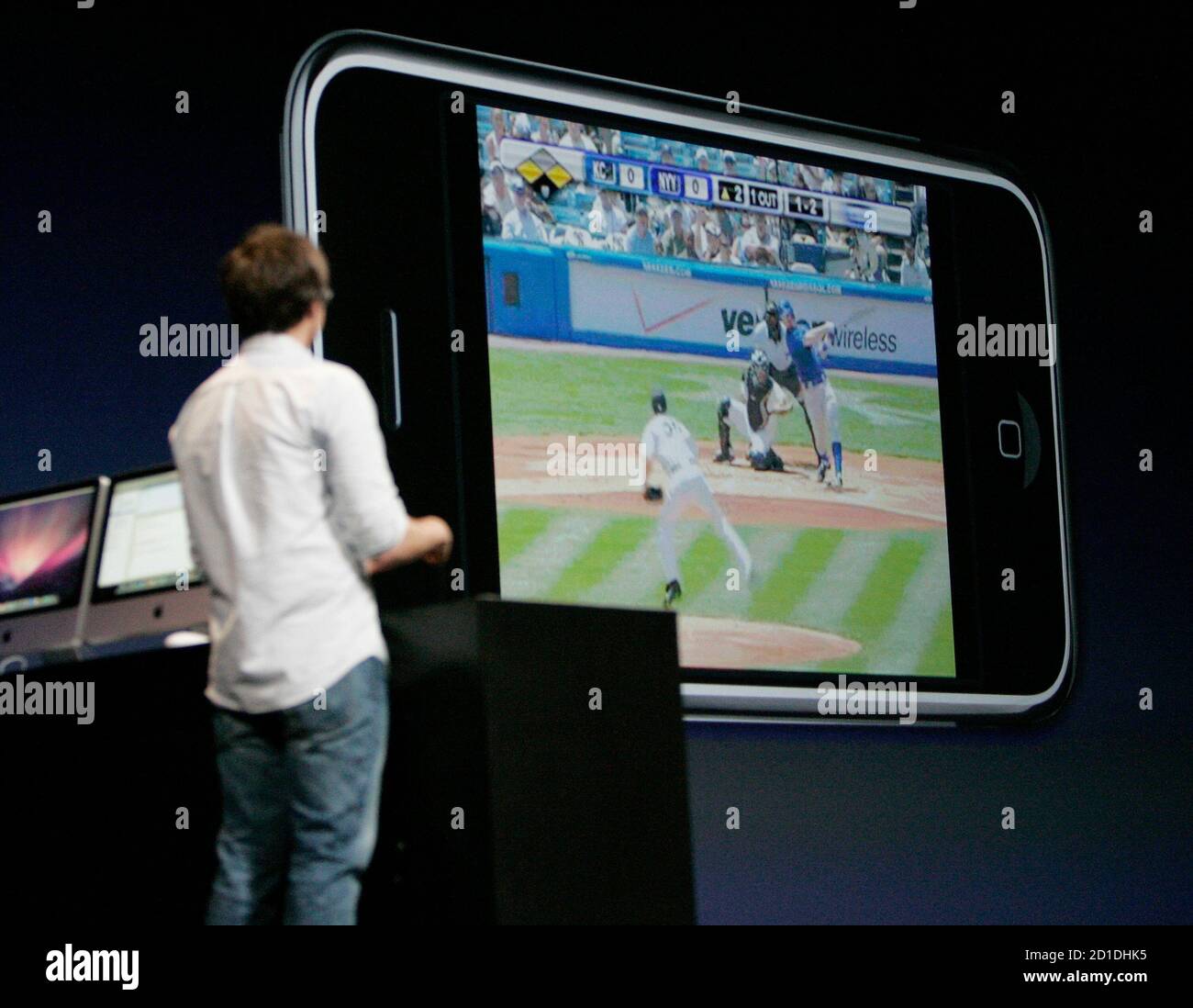 Steve jobs speech conference hi-res stock photography and images - Alamy