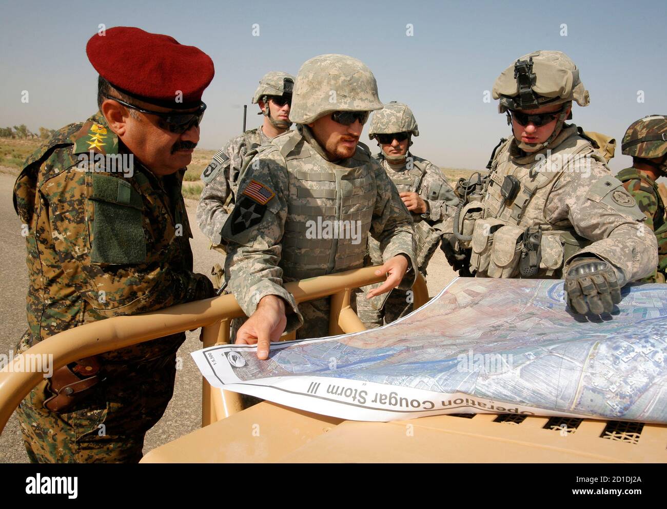 2008 iraq map hi-res stock photography and images - Alamy
