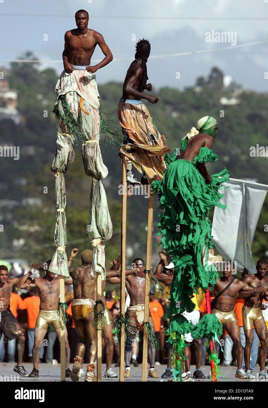 Moko jumbies trinidad hi-res stock photography and images - Alamy