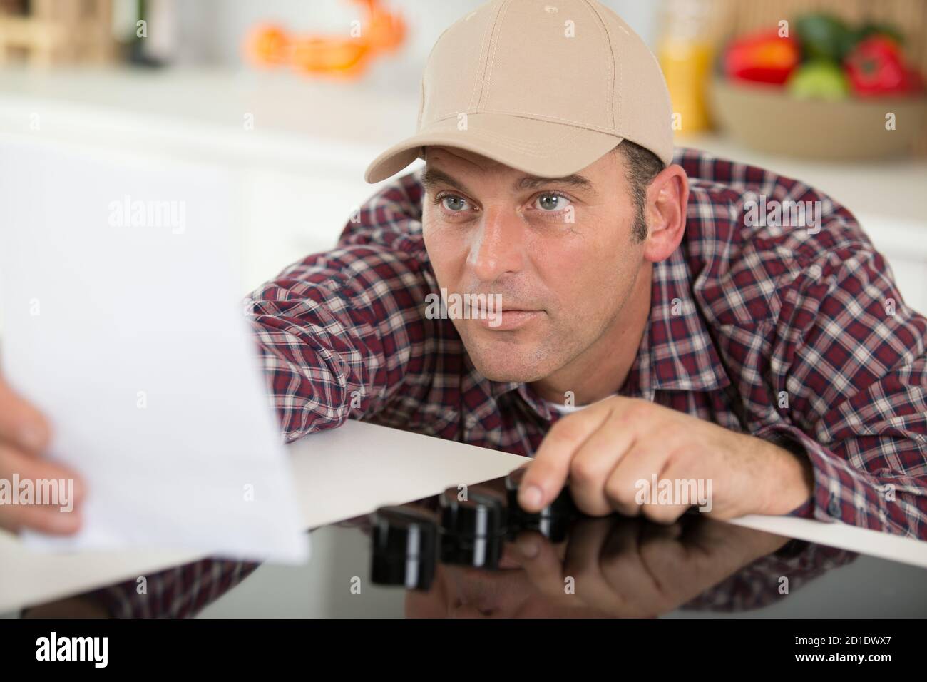 Machine building instructions hi-res stock photography and images - Alamy